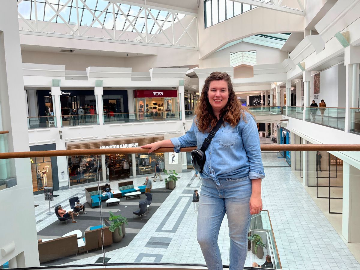4 Reasons to Visit the Mall at Green Hills in Nashville - Seeing Tennessee